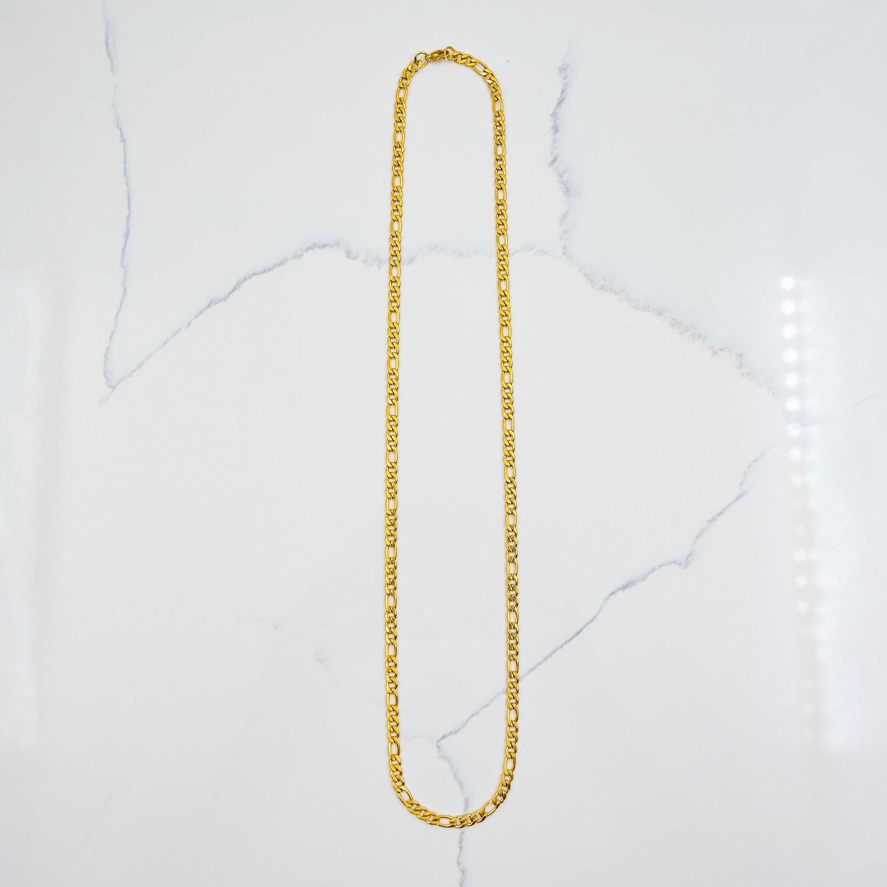 Figaro Chain - Gold • LUMINARY